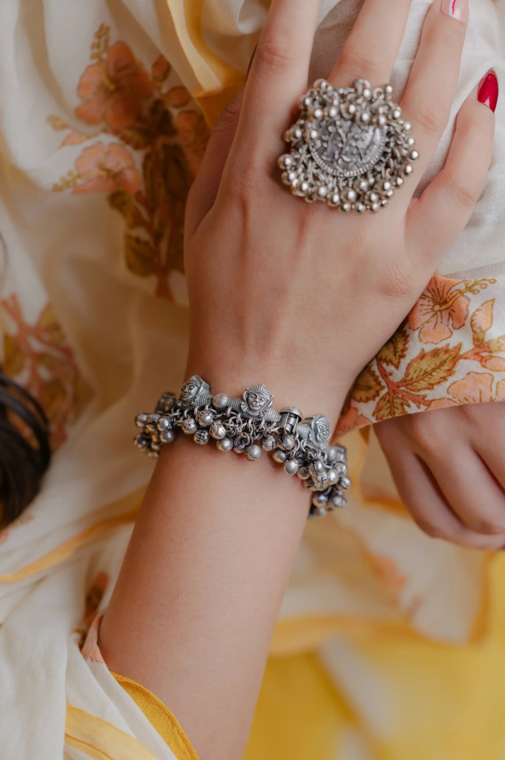 Statement GS Kada Bracelet – Youbae.in